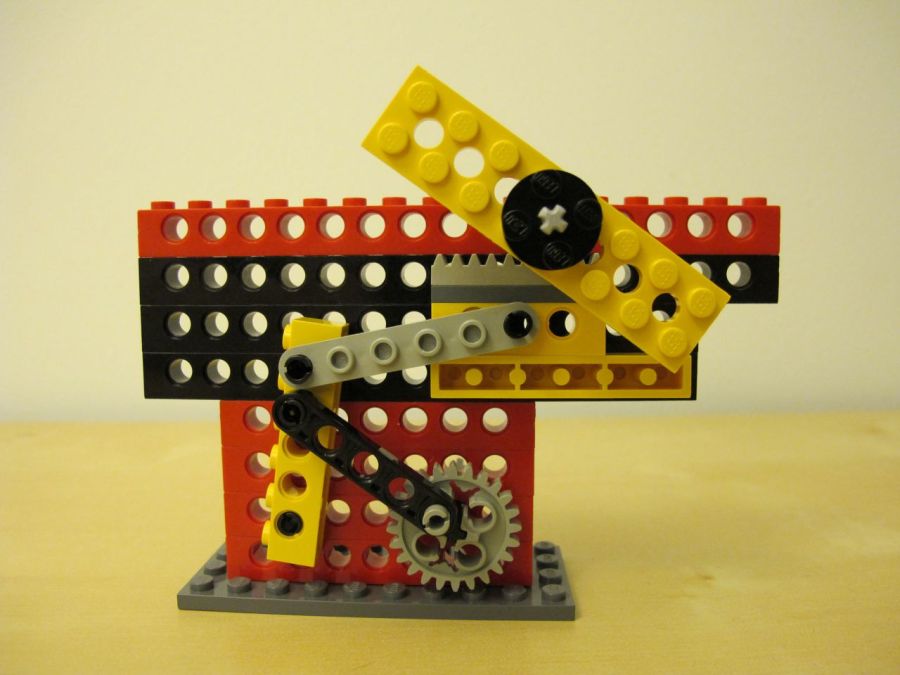 Lego Power Functions and Building a Remote Controlled Robot – Dynamic ...