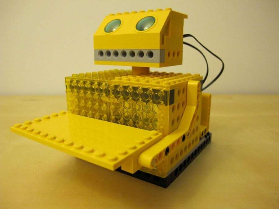 Lego Power Functions and Building a Remote Controlled Robot – Dynamic ...