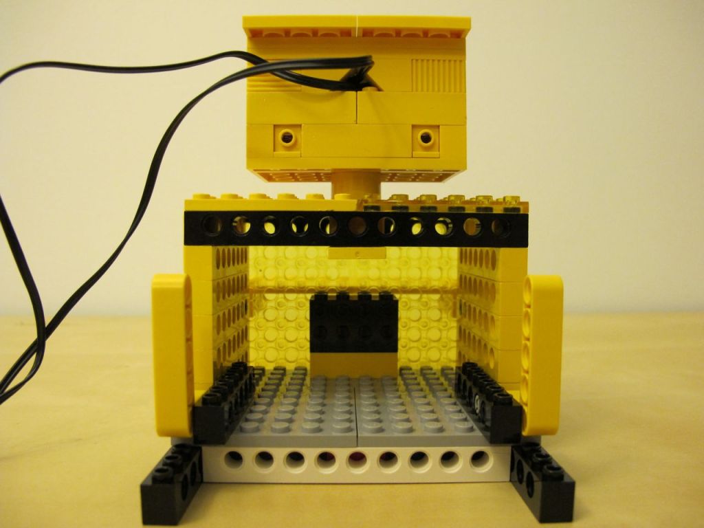 Lego Power Functions and Building a Remote Controlled Robot – Dynamic ...