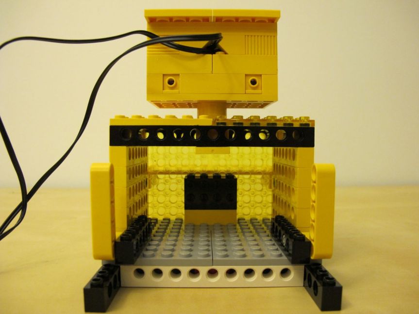 Lego Power Functions and Building a Remote Controlled Robot – Dynamic ...