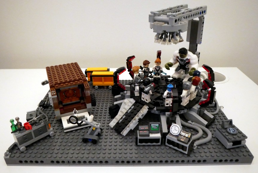 Time Heist LEGO Model MOC from Avengers: Endgame – Dynamic Subspace