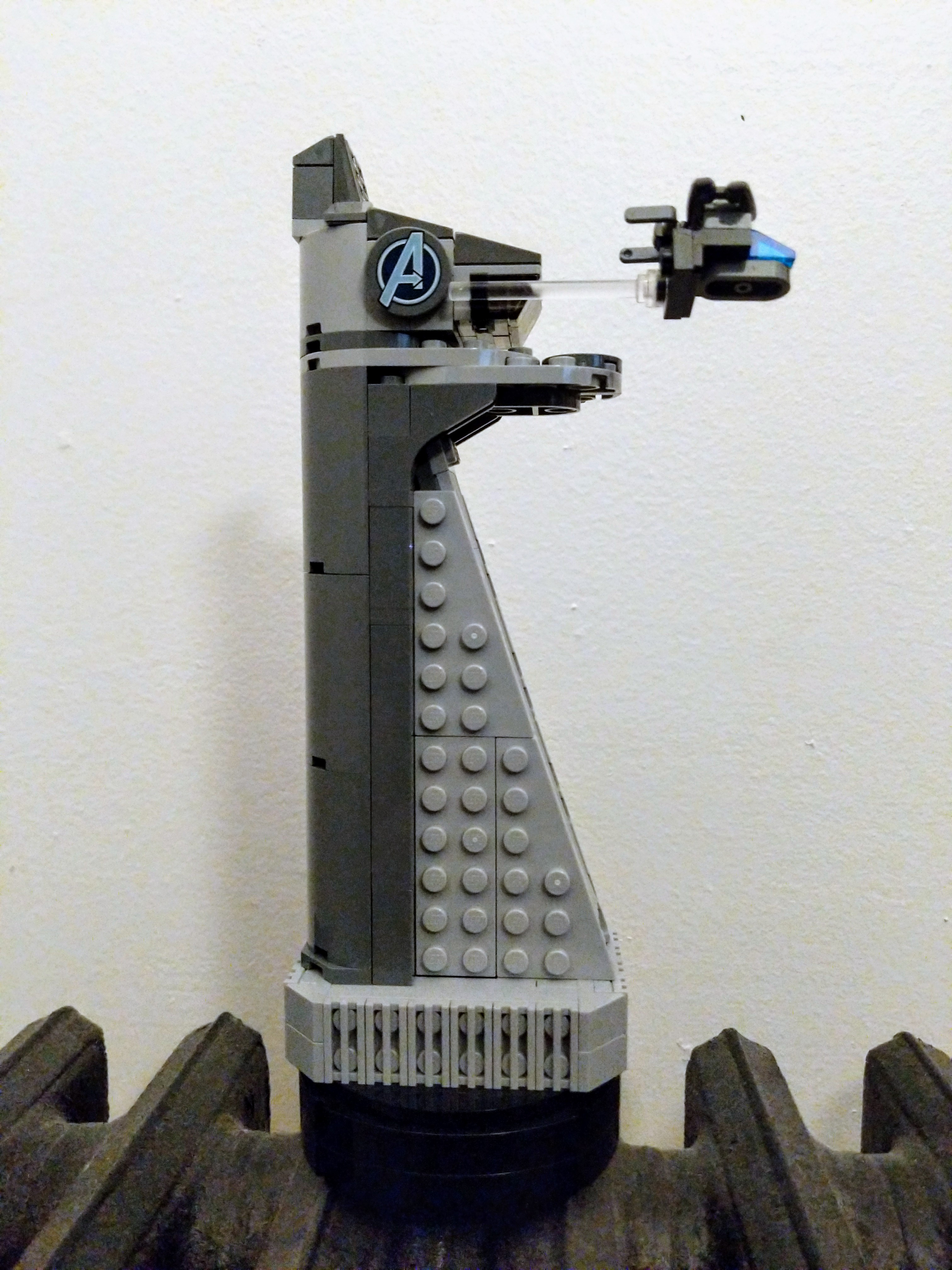 LEGO 40334 Avengers Tower with Tony Stark Minifigure – Dynamic Subspace