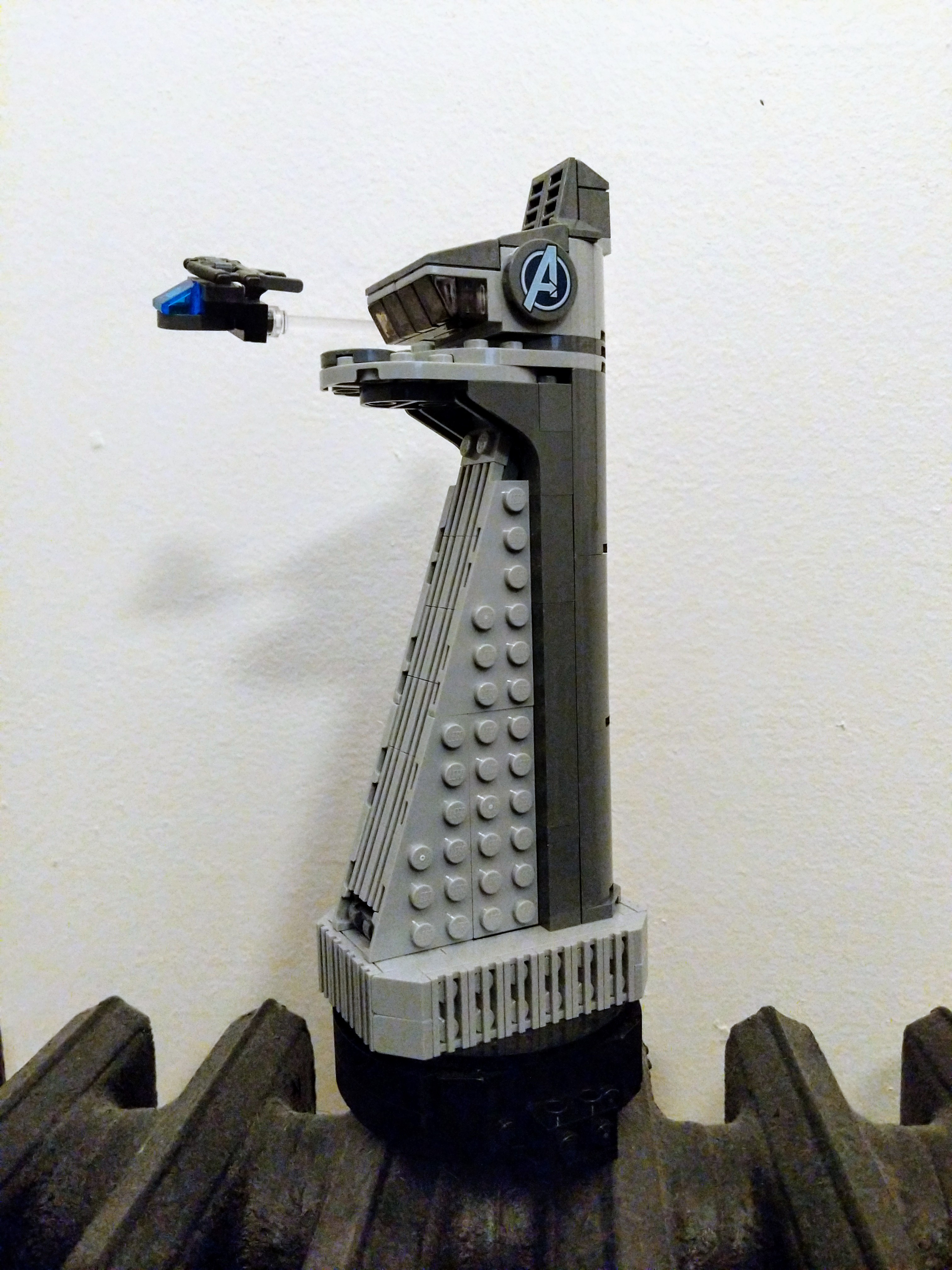 LEGO 40334 Avengers Tower with Tony Stark Minifigure – Dynamic Subspace