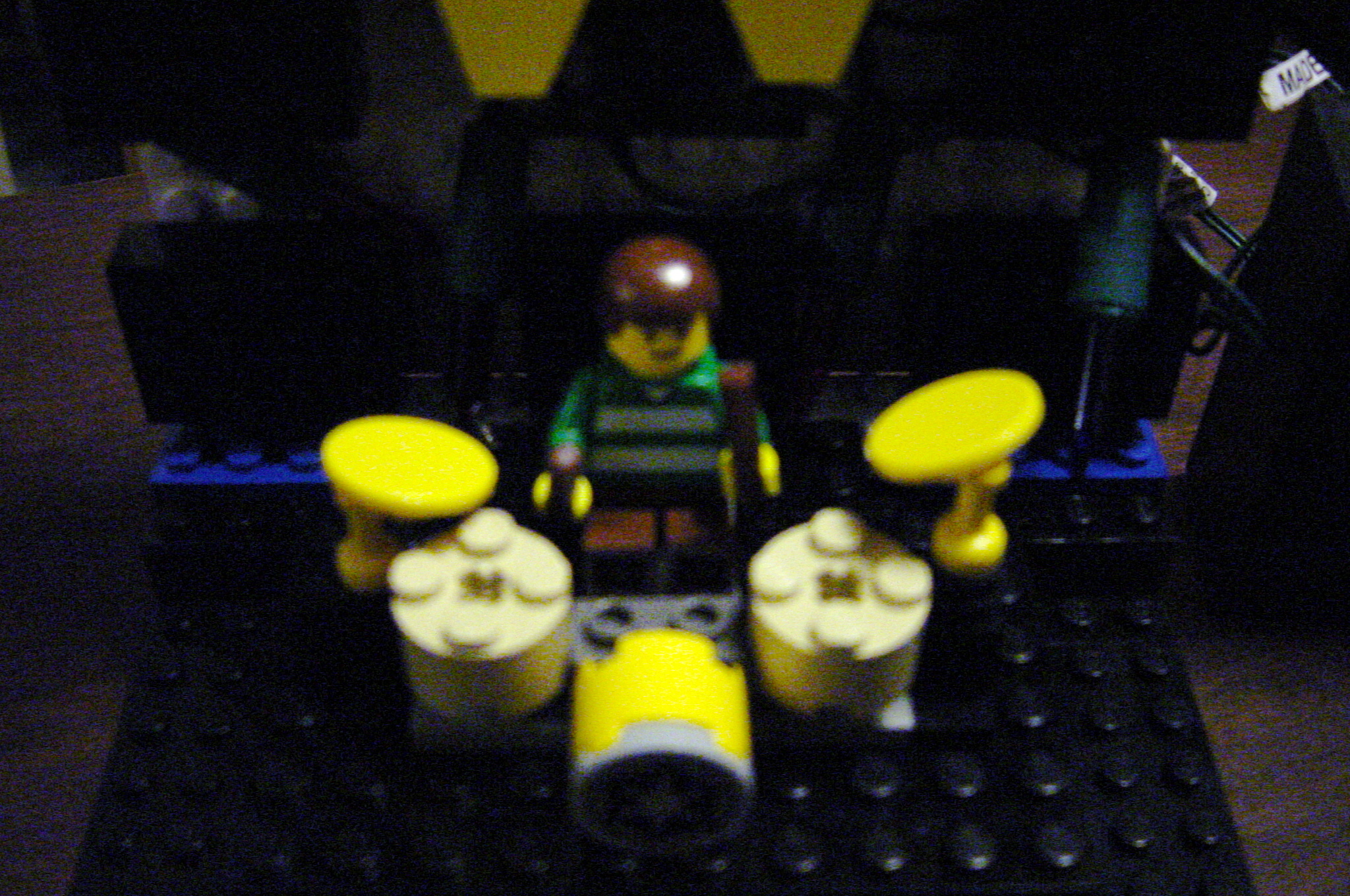 Weezer Performance Stage at Key Arena Nov. 2001 LEGO MOC – Dynamic Subspace