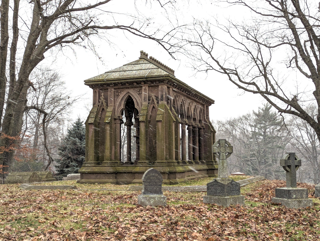 Pierrepont Family Monument in Green-Wood Cemetery – Dynamic Subspace