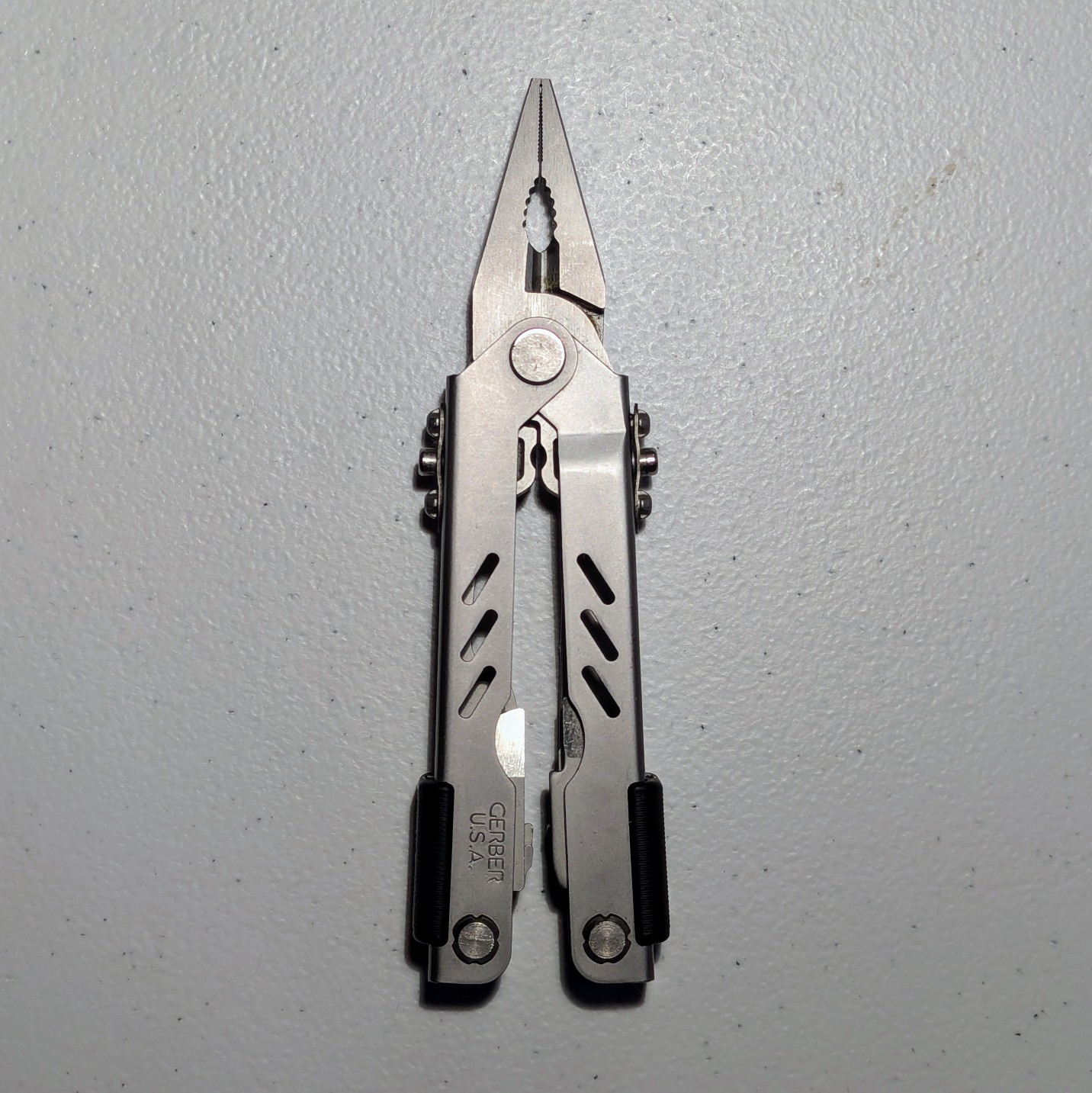 Gerber Multi-Plier 400 Compact Sport Is Another Handy EDC Tool ...